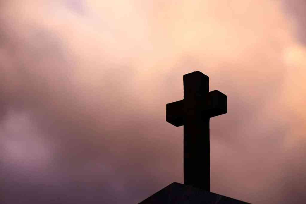 Obbediente fino alla morte e alla morte di croce: Commento di Padre ...